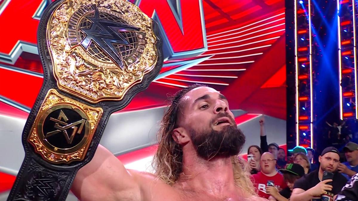 نتائج راو: رولينز يحافظ على لقب العالم | WWE